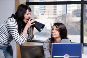 3 Key Strategies For Easily Managing Distractions During Communication ...